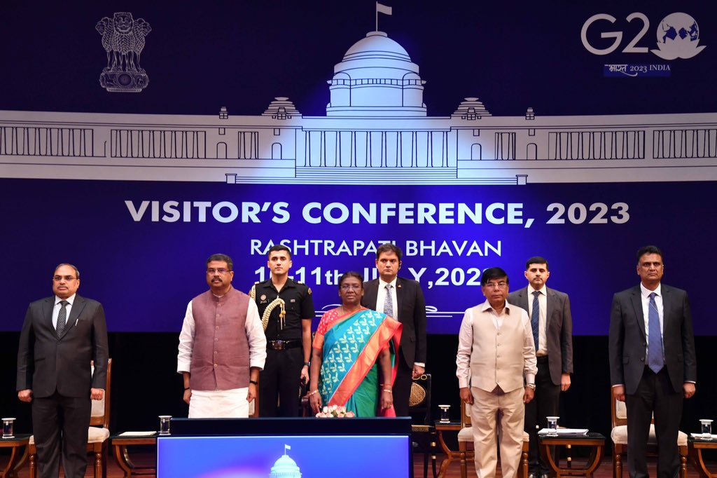 President of India on Twitter: "President Droupadi Murmu addressed the concluding session of ...