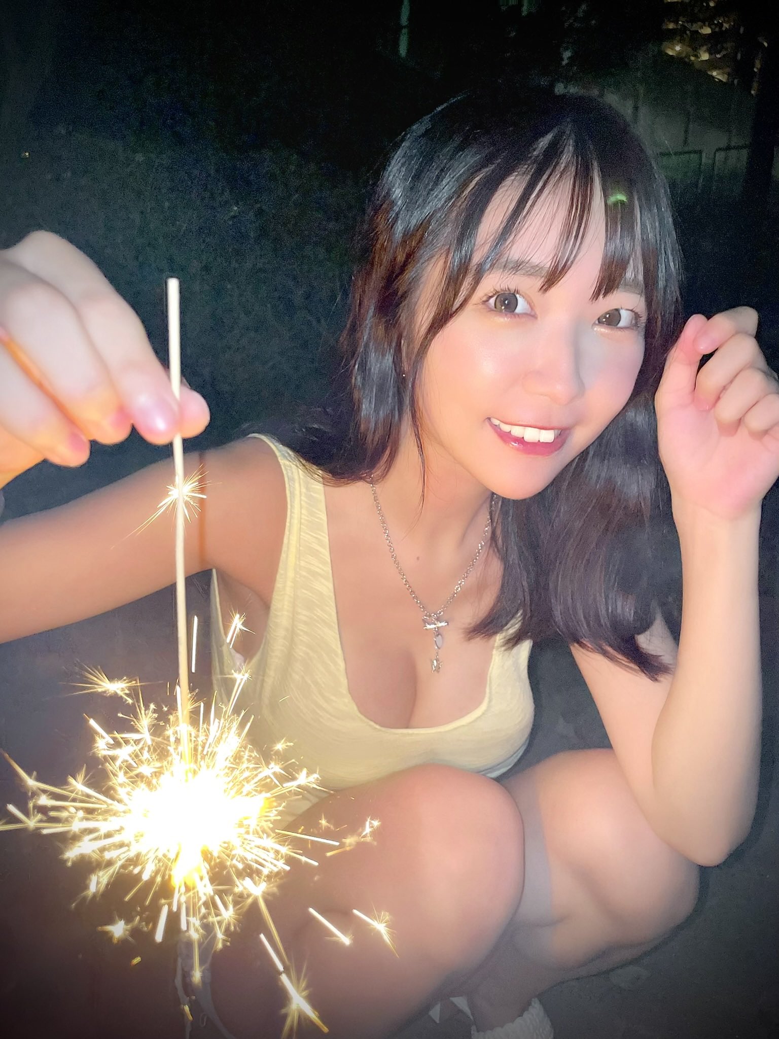 💋天羽希純 #2i2💋7/31ツアーファイナル on Twitter: "【🌻夏の宿題チェキ🌻】 明日7/12㈬21:00発売開始 夏だから、大解放していいよね…？ (マネージャーさん見ないで ...