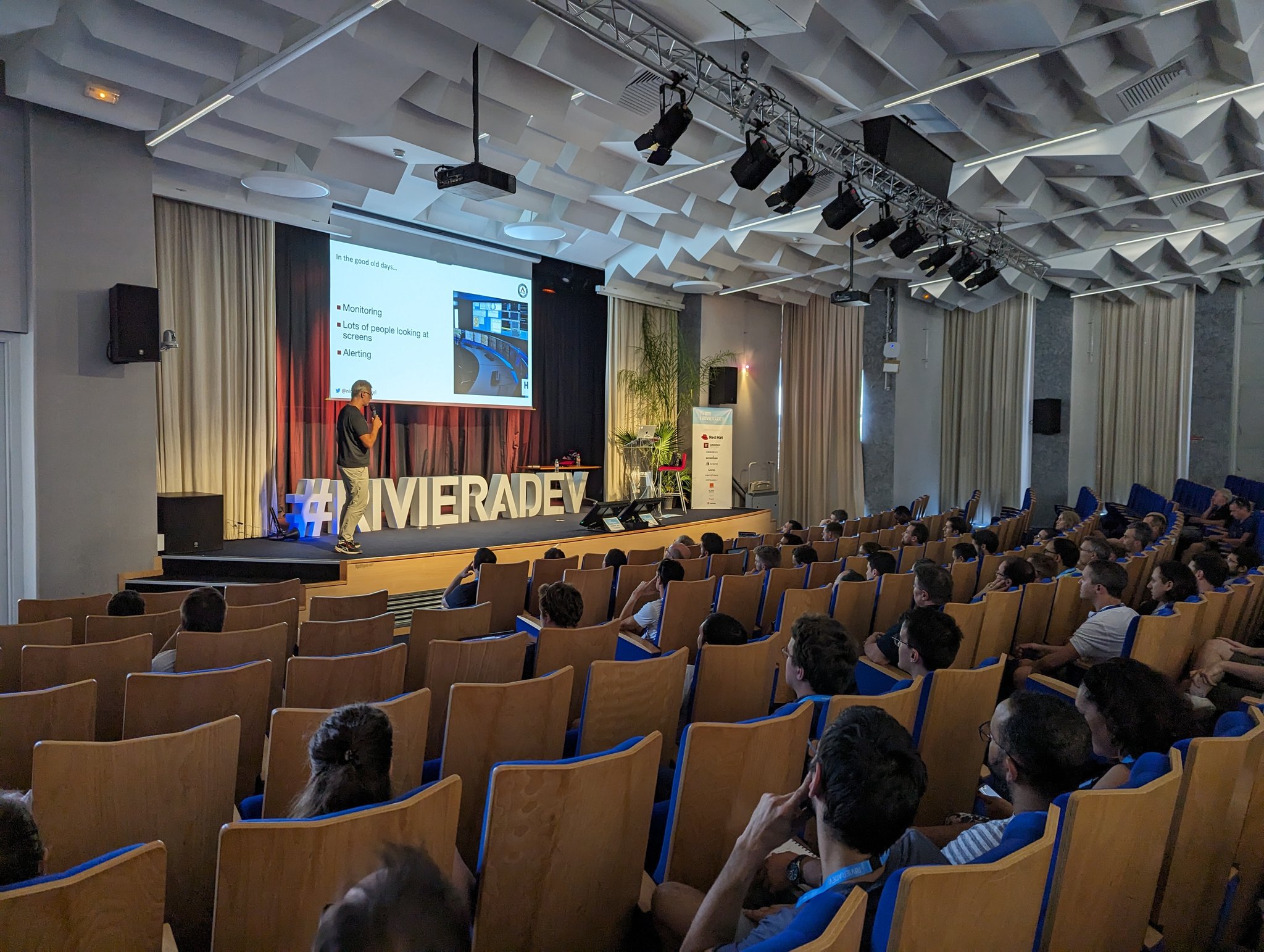 Riviera DEV 🌴 on Twitter: "En ce moment en Amphi 339: Practical introduction to OpenTelemetry ...