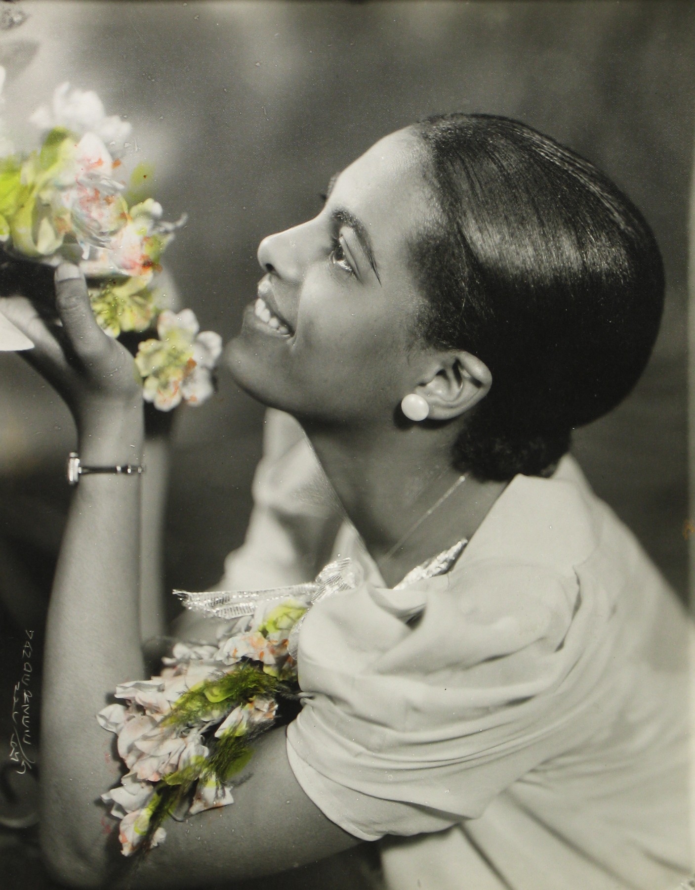 Sabrina Moro on Twitter: "📸 James Van Der Zee, ( 1886 - 1983 ). Lady ...