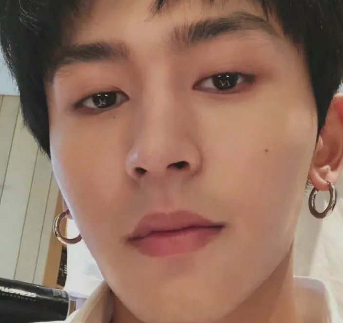 Starzle lives the Junzhe life! on Twitter: "version 6,489 of ogod y is he like this. He has one ...