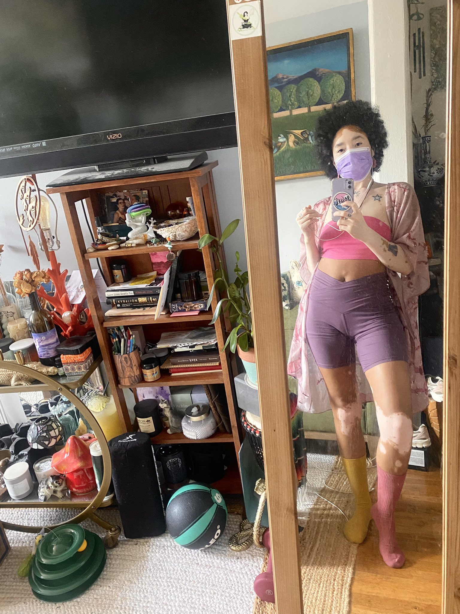 🦋🌸Gimme the Lute🌸🦋 סלע on Twitter: "Sensory joy drives my sartorial choices more than anything ...