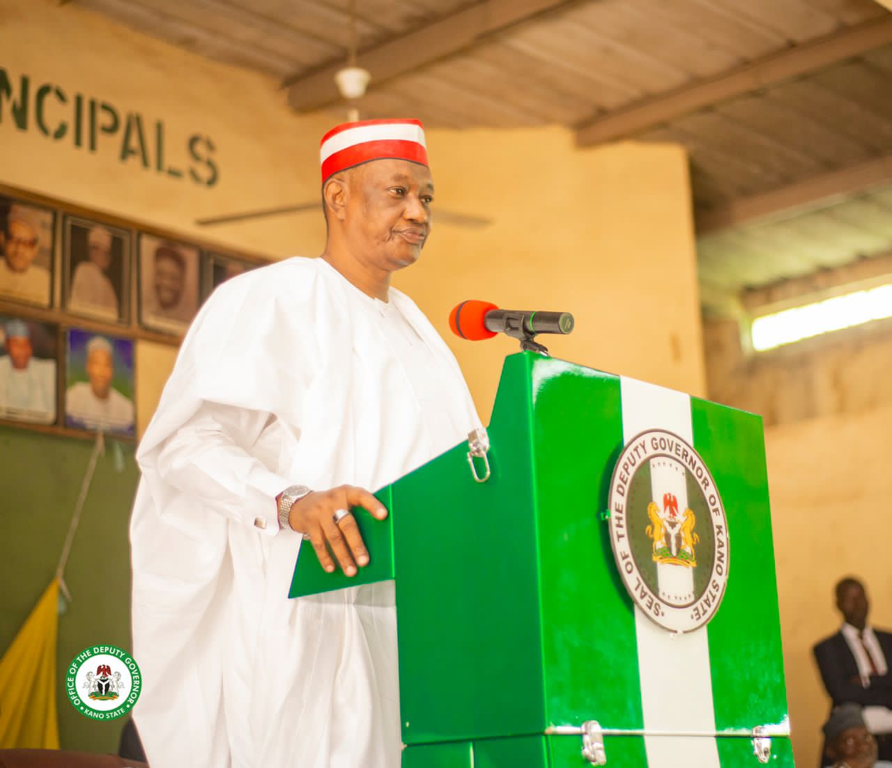 GOVERNOR TWEETER🗨 on Twitter: "Fatanmu Allah yakara ingantamaka Lafiya Mai Girma Deputy Governor ...