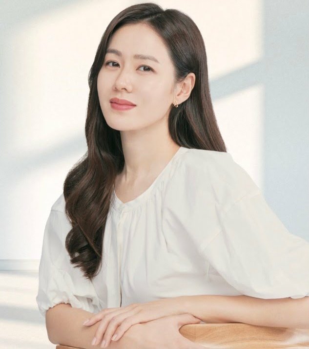 V on Twitter: ""(Who do you have in mind first if you think of your first love?) Son Yejin.She's ...