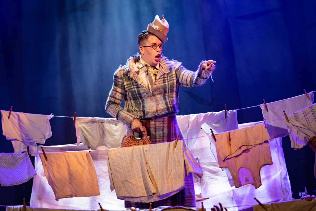 Christopher Hewitt Actor