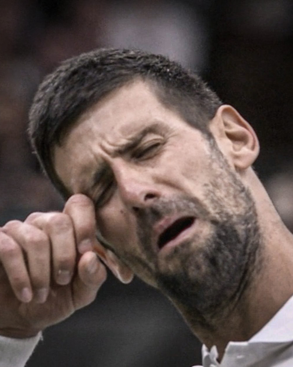 Eurosport on Twitter: "Novak Djokovic's response to a hostile Wimbledon crowd 😭 https://t.co ...