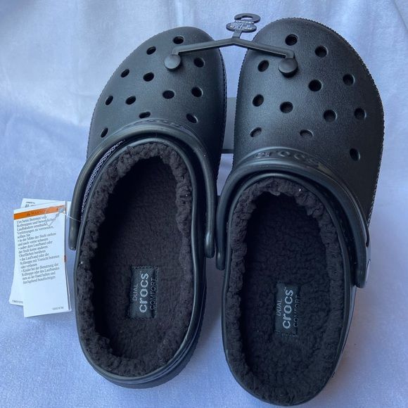 CROCS HUB on Twitter: "LINED CLASSIC CROCS SIZE 8 ONLY GH 200.00 kindly rt https://t.co ...