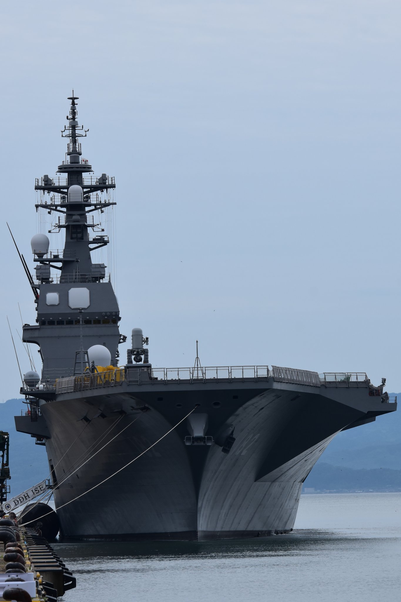 Hirotoshi on Twitter: "今朝の伏木富山港 万葉埠頭 2023.07.15 護衛艦『いせ』 DDH-182 朝から『いせ』参拝🙏 https://t.co ...