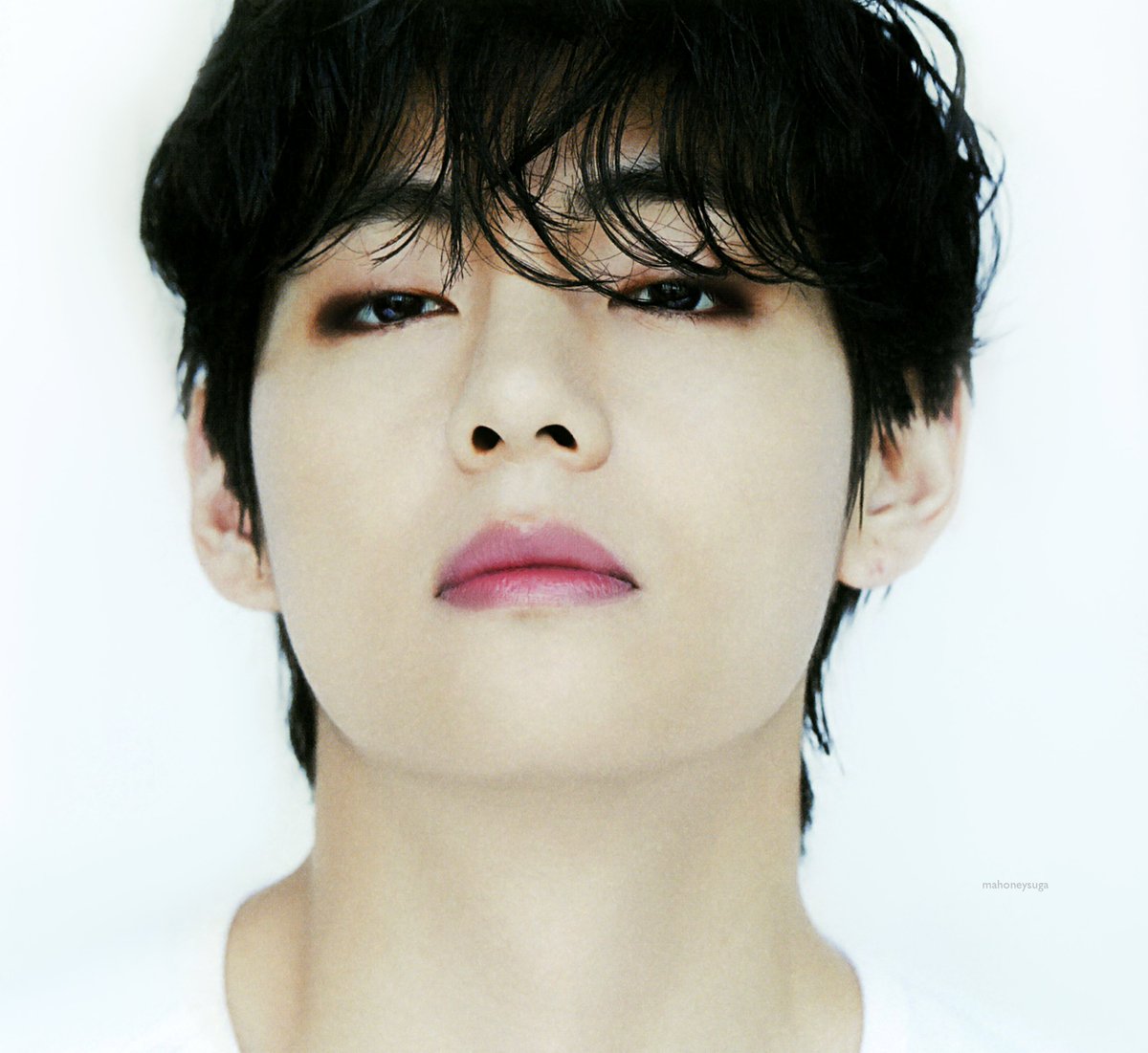 mahoneysuga on Twitter: "V ~ BTS Beyond the Story - 10 Year Record of BTS {SCANS} #V #TAEHYUNG # ...