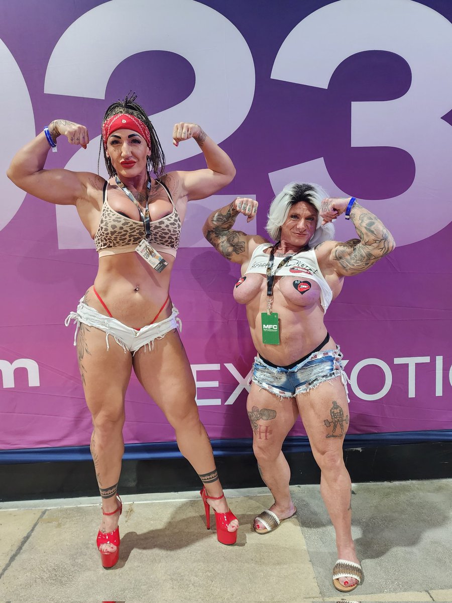 Female Muscle Fan On Twitter Rt Brookediesel Hot Buff Chicks