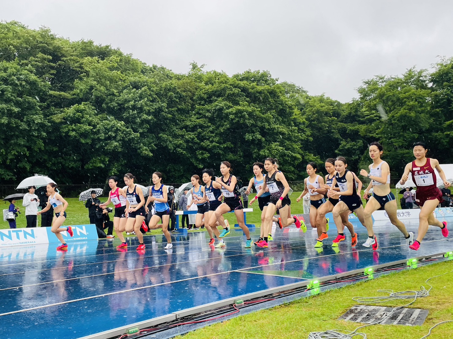 ホクレン・ディスタンスチャレンジ2023 on Twitter: "【#ホクレンDC 千歳大会】 ⚡YouTubeライブ配信中⇒https://t.co/cxvKG4rCoz ／ 女子 ...