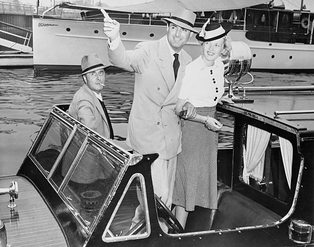 π½π βππ―π’ π π ππ©π βπ°πππͺπ πππ π΄βοΈ On Twitter Carygrant With Girlfriend Phyllisbrooks As They