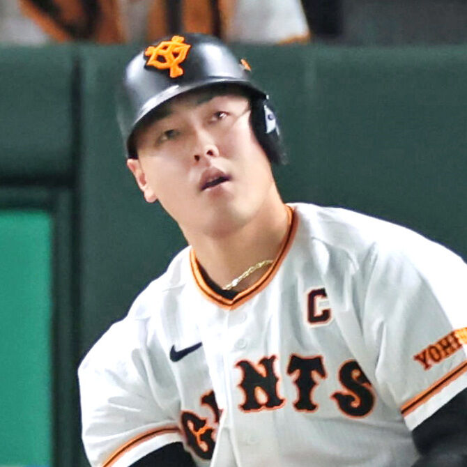 スポーツ報知 巨人取材班 on Twitter: "夏が来ると思い出す巨人・ #岡本和真 の高校時代 18歳智弁学園時の特大弾 #巨人 #ジャイアンツ #読売ジャイアンツ https ...