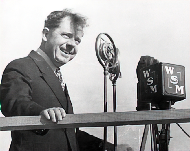 Il 23 febbraio 1934 il senatore Huey Pierce Long della Louisiana svela ...