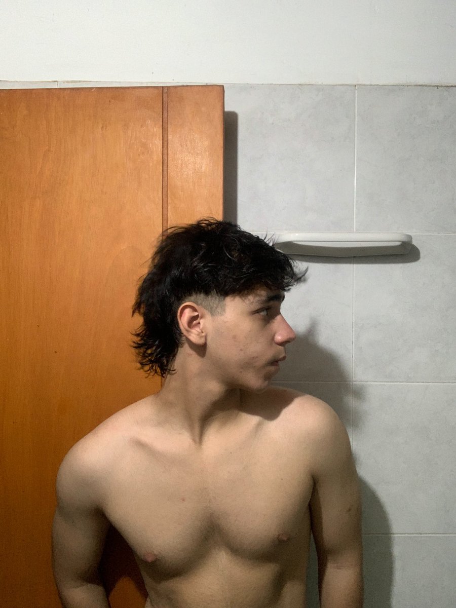 Alejandro Largo on Twitter: "addicted to your touch"