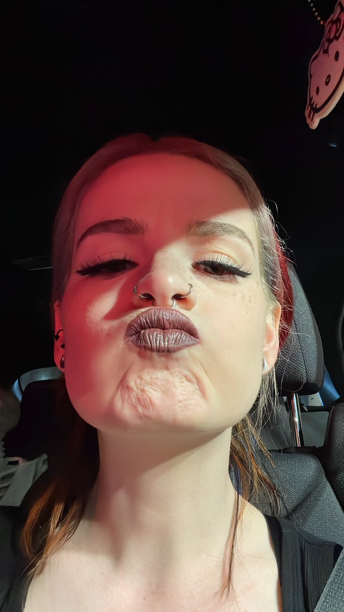 IRL Vulpix 🔥 on Twitter: "same person. different font."