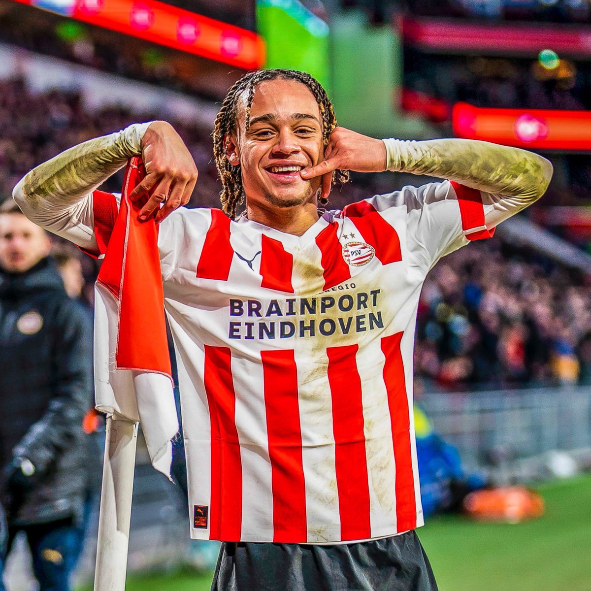 🚨 BREAKING: Xavi Simons has left PSV camp to sign with Paris Saint ...