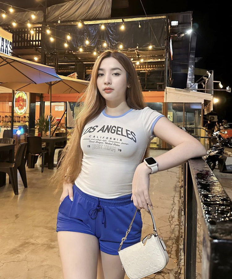 Hydra on Twitter: "Chix for the day Ishi Gonzales #unfiltered #filipina https://t.co/7M4Fvg2UZh ...