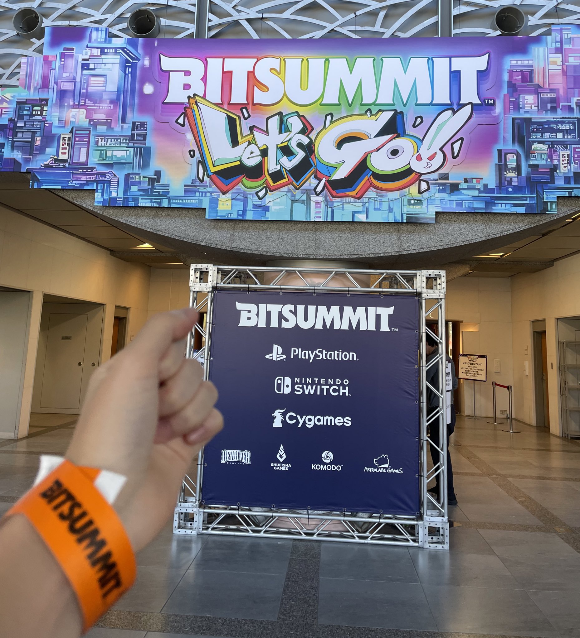 オズ( ͜🍫 ･ω･) ͜🌱 on Twitter: "ビットサミット レッツゴー！！ 会場入った瞬間からこの雰囲気たまらねぇ…!!ってゲーム熱に火がついた🔥 試遊したのは3作品 Bomb ...