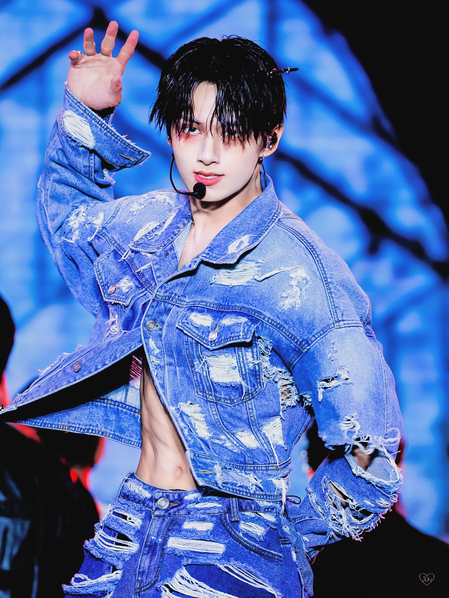 LIKE JUN on Twitter: "230709 #SEVENTEEN #JUN #세븐틴 #준 #문준휘 #文俊辉"