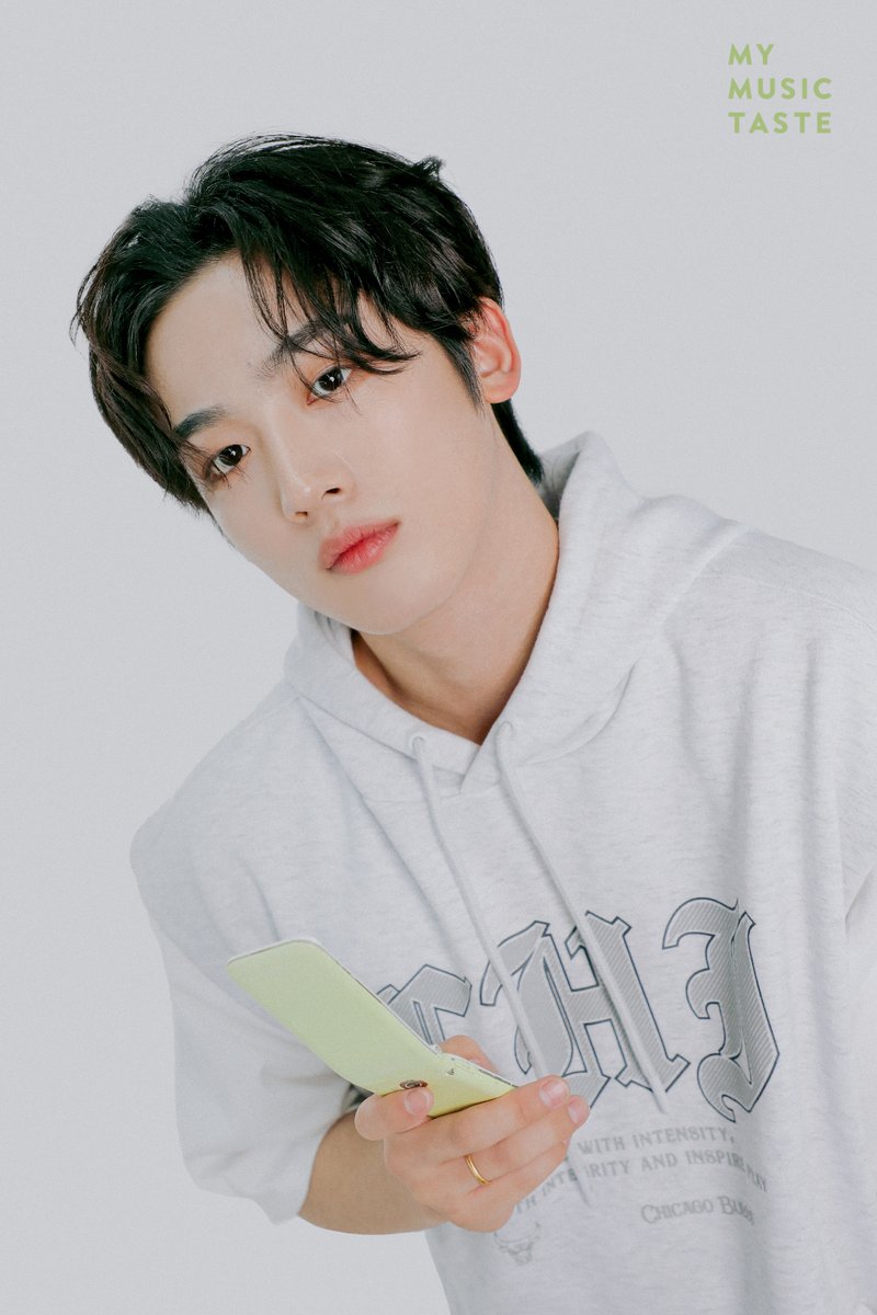 WEi JAPAN OFFICIAL on Twitter: "RT @_mymusictaste: What’s WEi’s(@WEi__Official) prop of the day ...