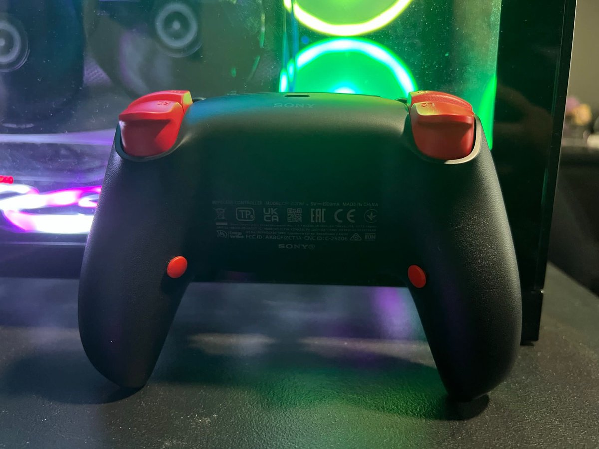 Pulze Controllers on Twitter: "Look at this masterpiece! @JineteGaming inspired controller. What ...