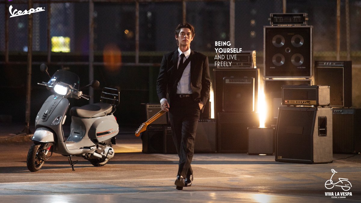 CursedFangirls★彡 on Twitter: "RT @vespa_thailand: VESPISTI : BRIGHT วชิรวิชญ์ สะท้อนตัวตนที่ไม่ ...
