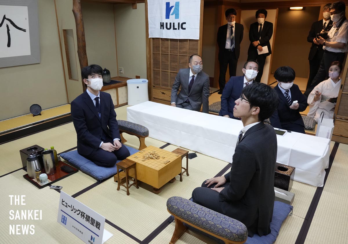 産経新聞写真報道局 大阪 On Twitter 【ヒューリック杯 棋聖戦 第4局】 対局室で検分が行われました! 棋聖戦特集ページ→tag