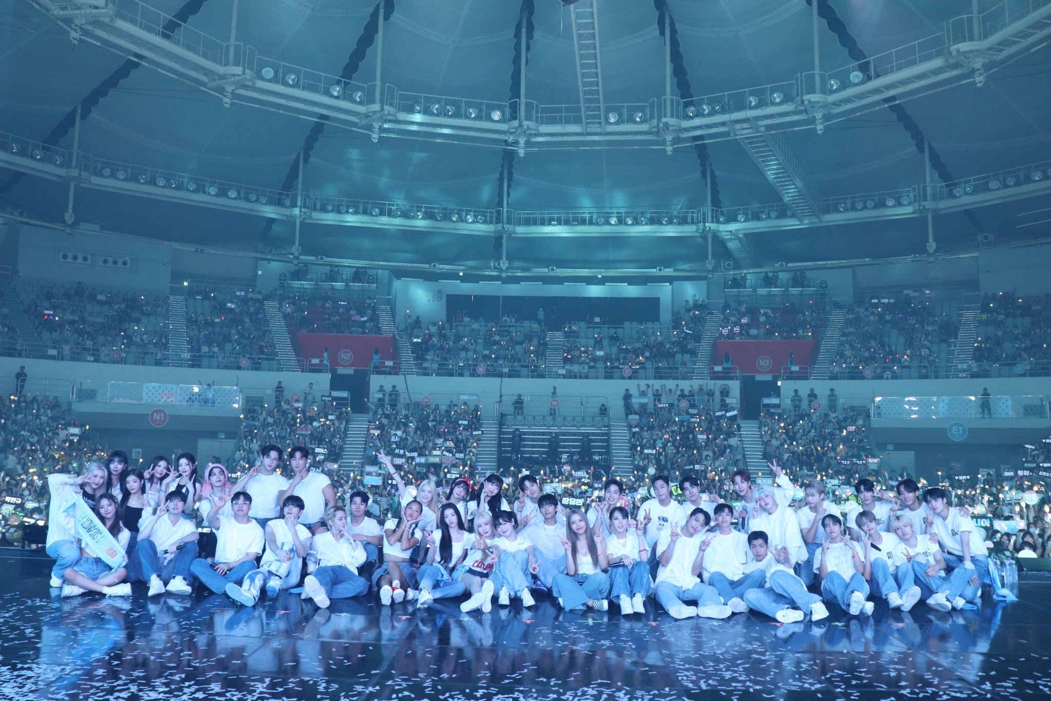 RBW Official on Twitter: "📢 #RBW #DSP #WM RBW 2023 SUMMER FES 🌈#OverTheRainbow - 𝐒𝐄𝐎𝐔𝐋🌈 어제 콘서트에 ...