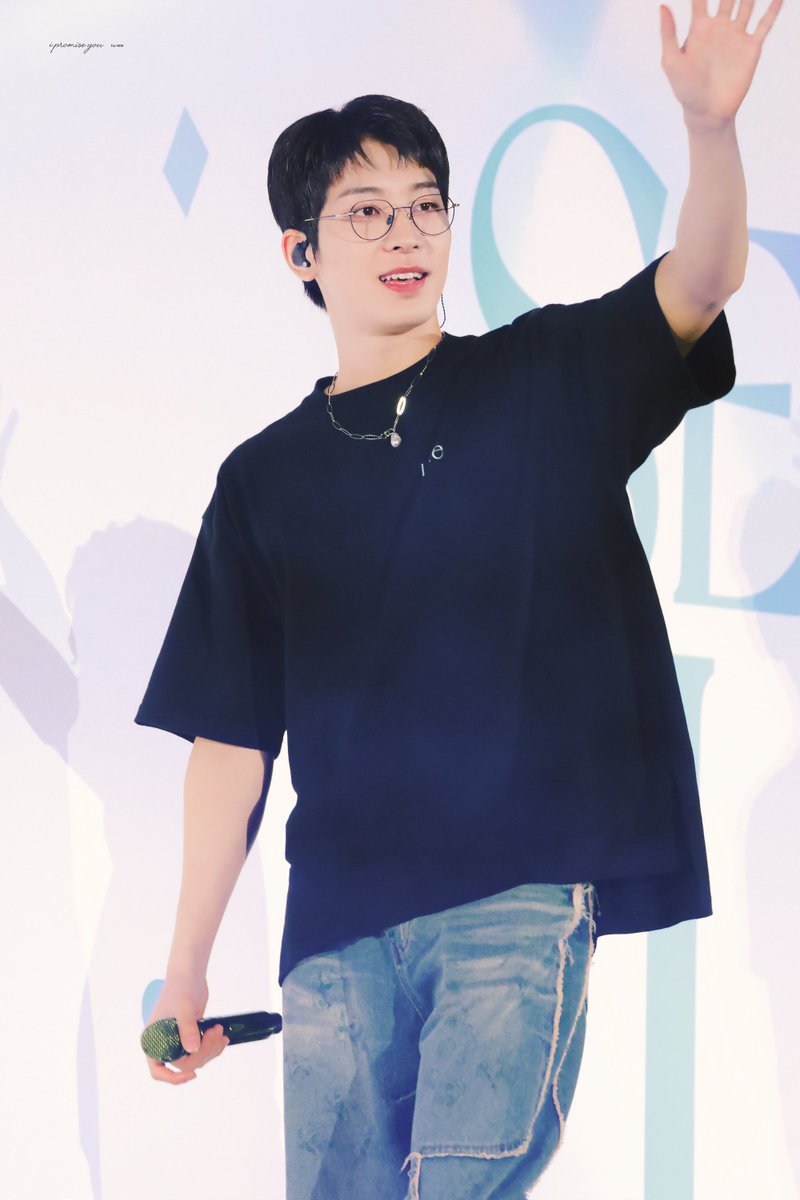 ๐๐๐๐๐๐๐ ๐๐๐ On Twitter ์ฐ๋ฆฌ ์์ฐ๋ ํ๋ณตํ์ธ์ ๐ซถ ์ Vv์ ์์ฐvv ์ถ Gam3bo1 Wonwoo