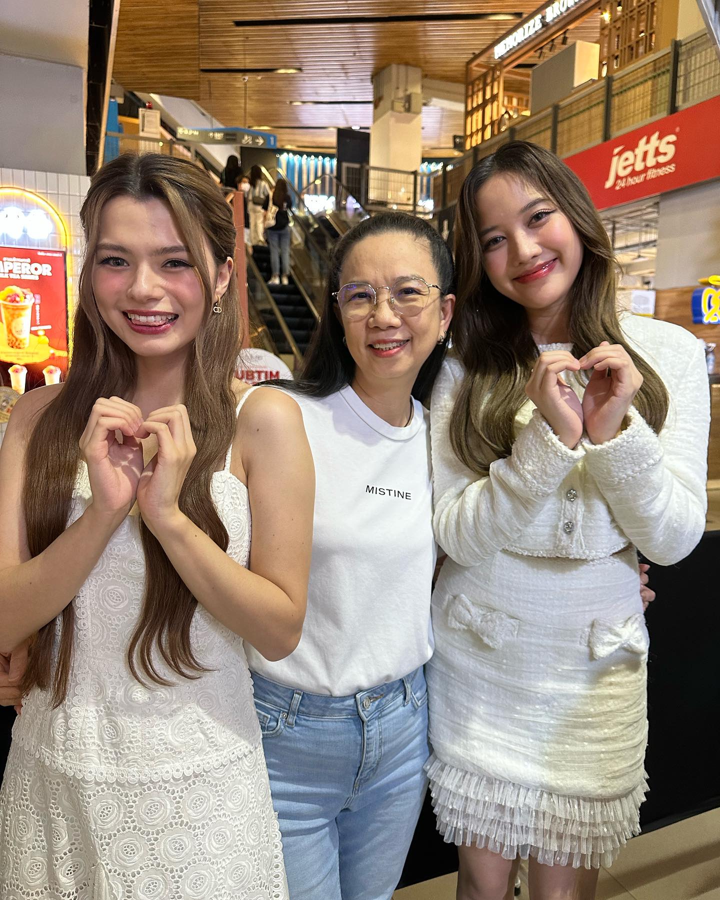 FREENBECKY INDIA OFFICIAL 🇮🇳 on Twitter: "Freen and Becky via liewlekjew Instagram Post My ...