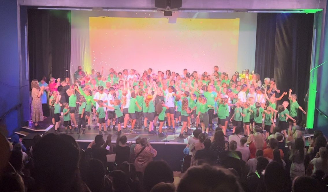 Waterside Primary Academy on Twitter: "“Green hearts show our love, we always go over & above ...