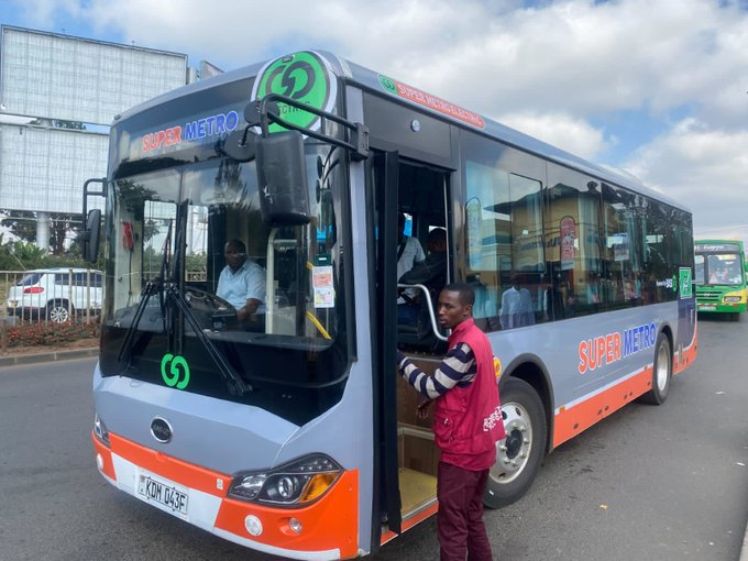 Mwango Capital on Twitter: "Here is Super Metro's new Basi Kubwa Electric bus from BasiGo ...