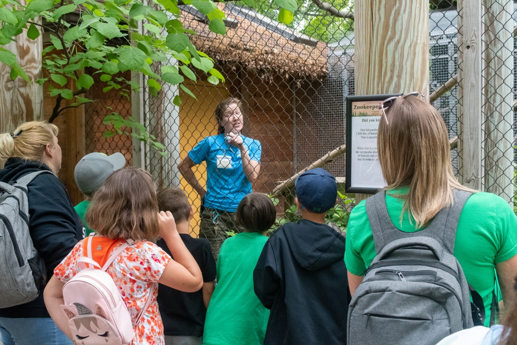 Potter Park Zoo on Twitter: "Happy #nationalzookeeperweek! Did you know that being a zookeeper ...