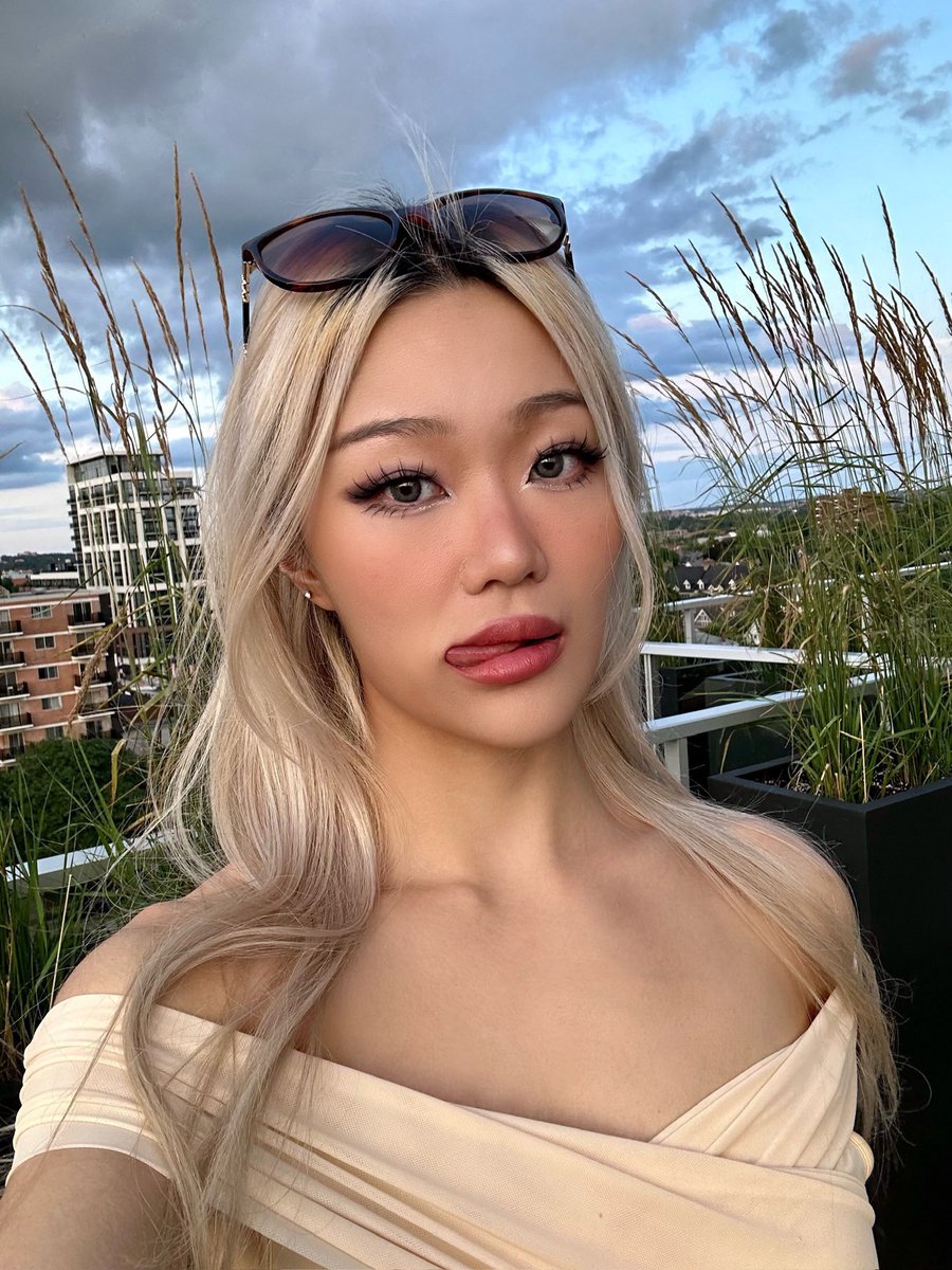 misa 🥀 on Twitter: "hi (say it back rn)"