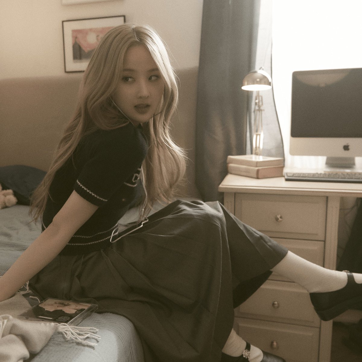 Update KGirls ️‍🔥 on Twitter: "DIVA! Belle do KISS OF LIFE recebeu o prêmio de compositora Proud ...