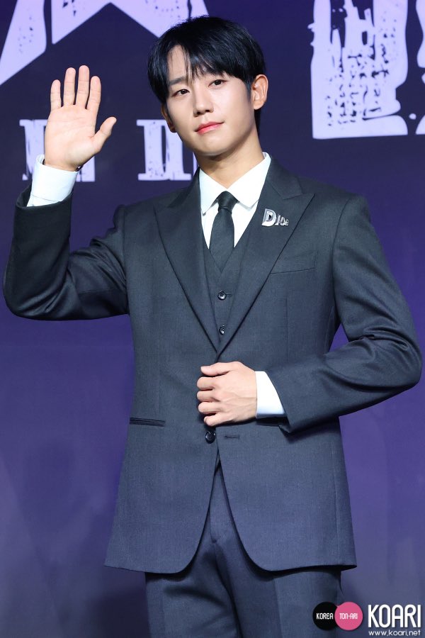 Jung Hae In 정해인 on Twitter: "Jung Hae In at DP 2 Press Conference Photo credits to KOARI # ...