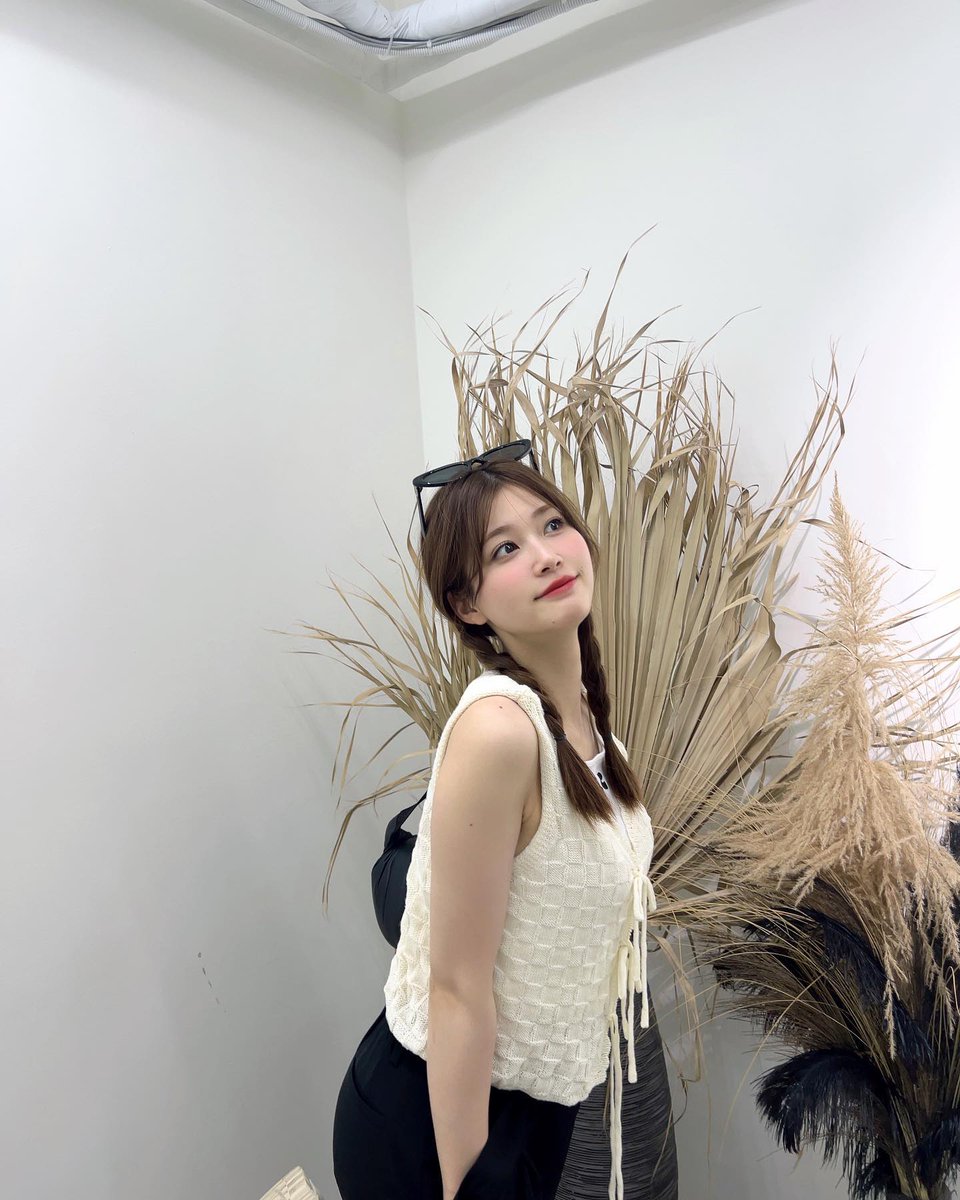 RBB TODAY on Twitter: "めるる、レアな三つ編みツイン姿に「わー！夏」「おさげかわいい」の称賛 https://rbbtoday.com/article/2023/07 ...