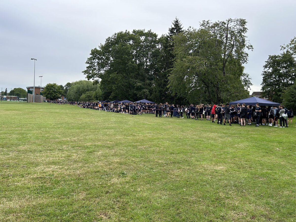 The Emmbrook School - Home