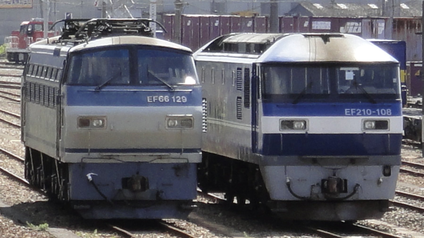 うなづき on Twitter: "2023年7月17日 東福山駅 EF66-129 EF210-108 https://t.co/L8At7VGy9n" / Twitter