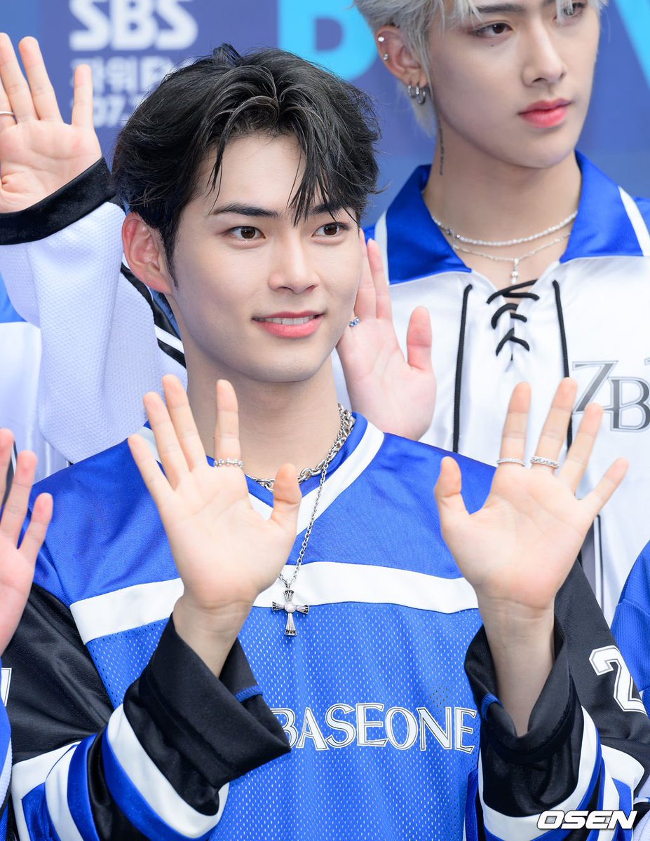 제베원 손민수 On Twitter 성한빈 블레스드 뷸렛 Blessed Bullet ♥︎ 빔스 크로스 체인 Ii 목걸이