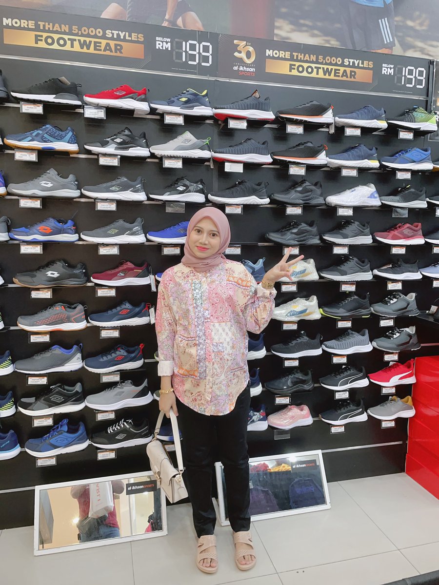 FoodPornMalaysia on Twitter: "RT @MalaysianFoods: Kasut Murah Al Ikhsan Discount 50% 🛒https ...