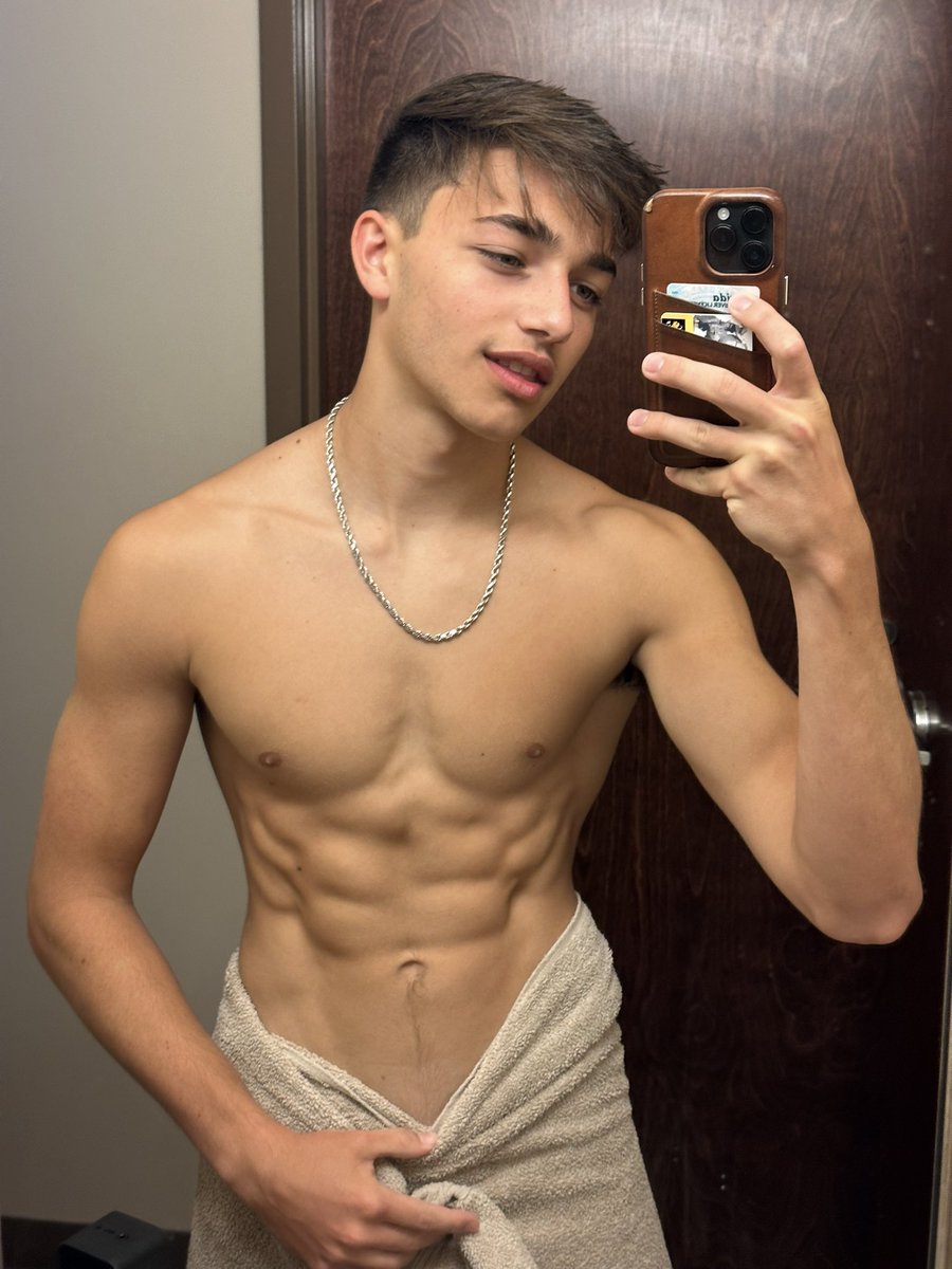 kirk7 on Twitter: "My #MCM of the week is the gorgeous @flowasthetao🤩 🔥😍 https://t.co/NX8jNHO6Li ...