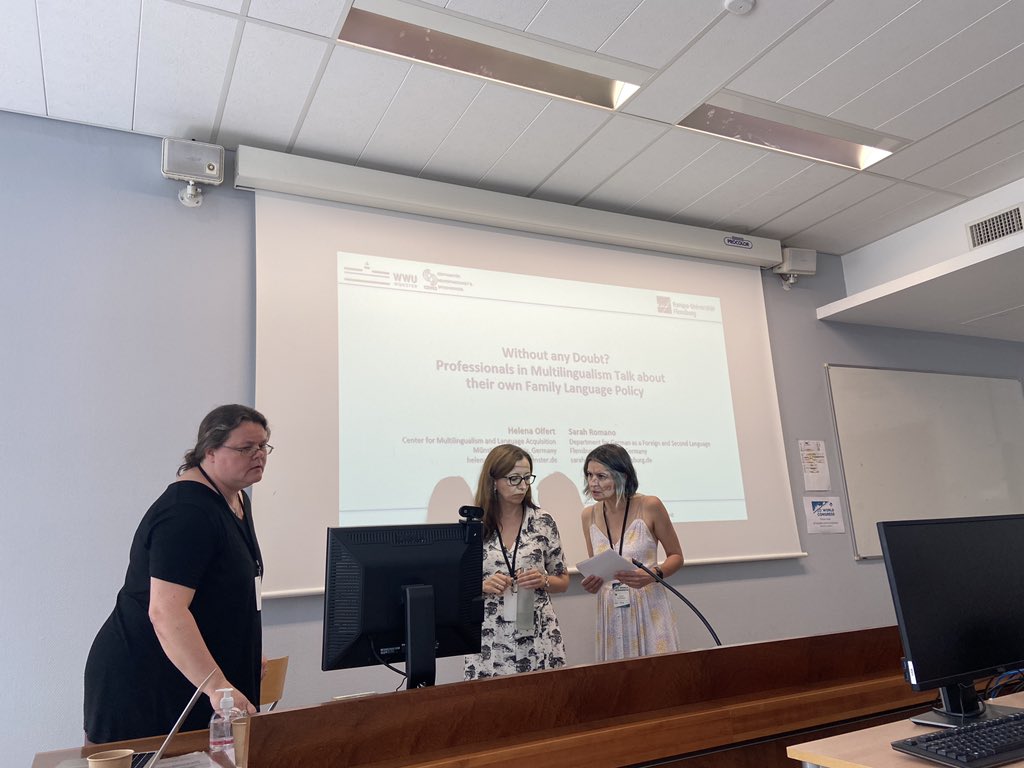 Joy Watson Taniguchi on Twitter: "学会場、到着！ ランチが出るのが嬉しいですね。ワインなんかもあって、ヨーロッパの学会という感じ。"