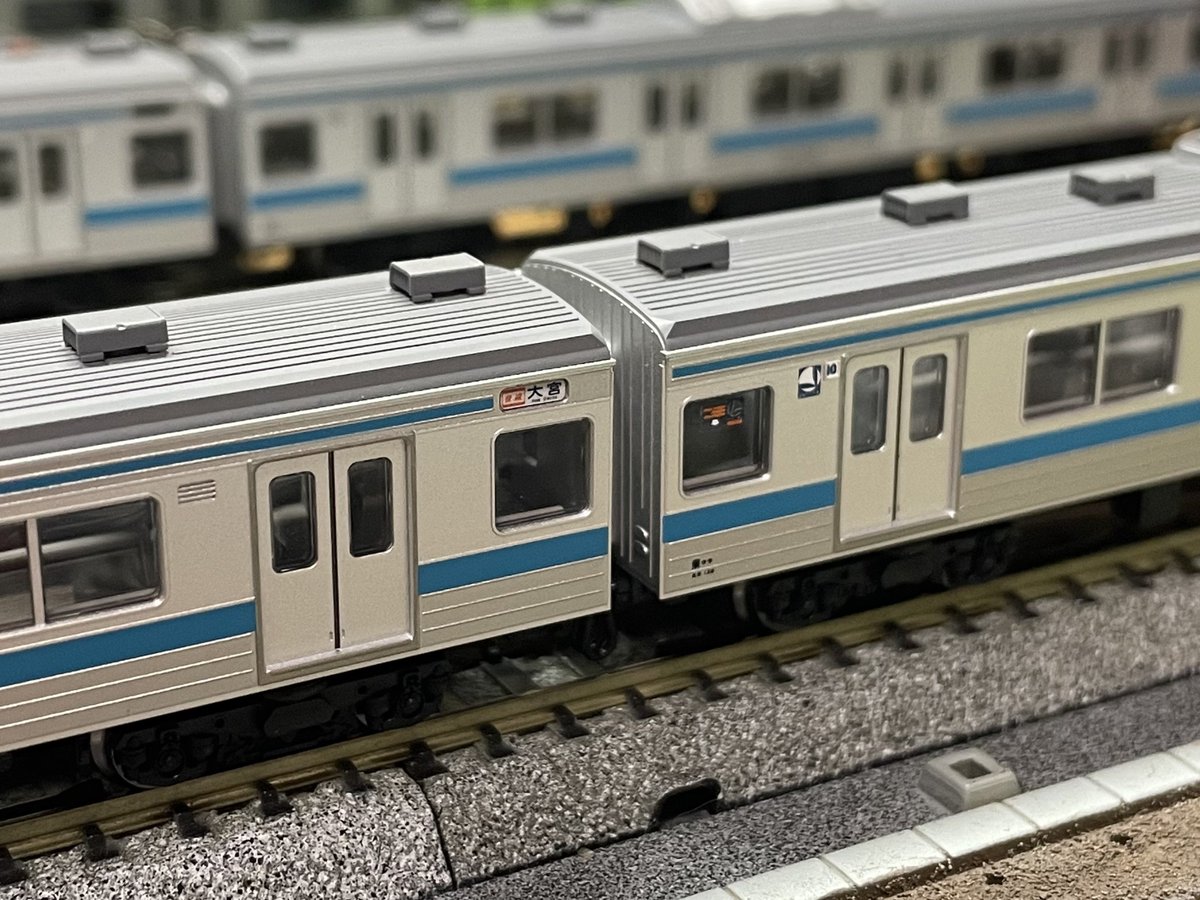 とうばた。 on Twitter: "TOMIX 205系京浜東北線 完成！ 元の製品が素晴らしいので、各部色入れとサードパーティ製品による標記入れを中心にかっこよくしてみました ️"