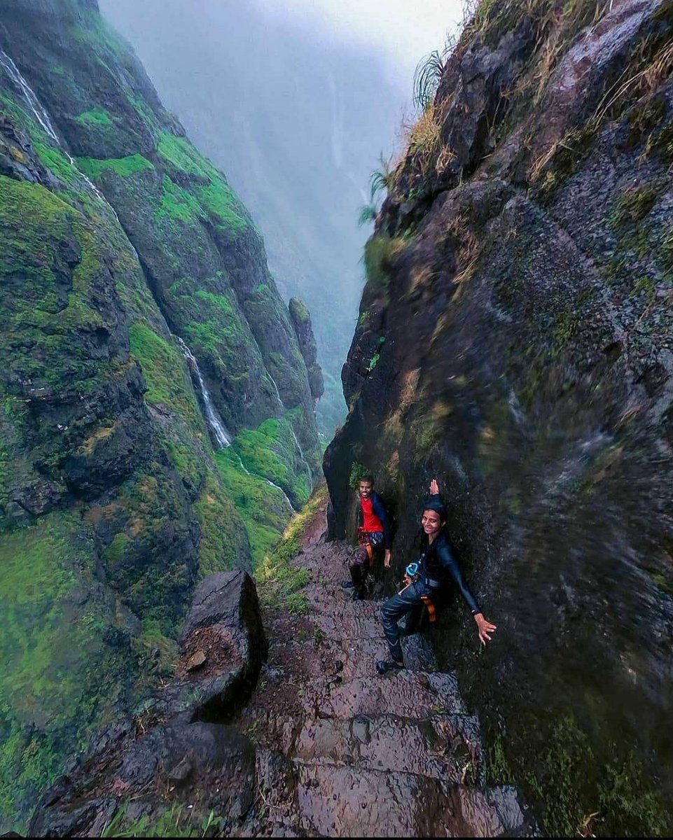 10 Dangerous Fort Treks in Maharashtra... 1. Harihar Fort Trek - Thread ...