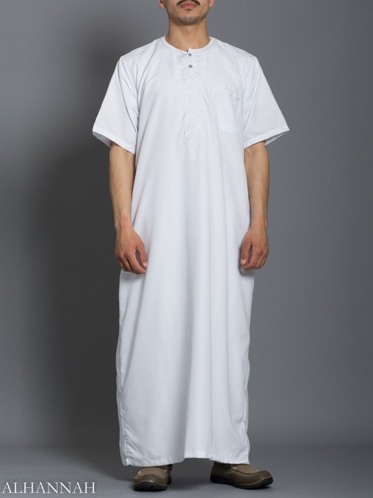 AVOID THESE THAWB MISTAKES 🧵 For various reasons, thawbs have become a ...