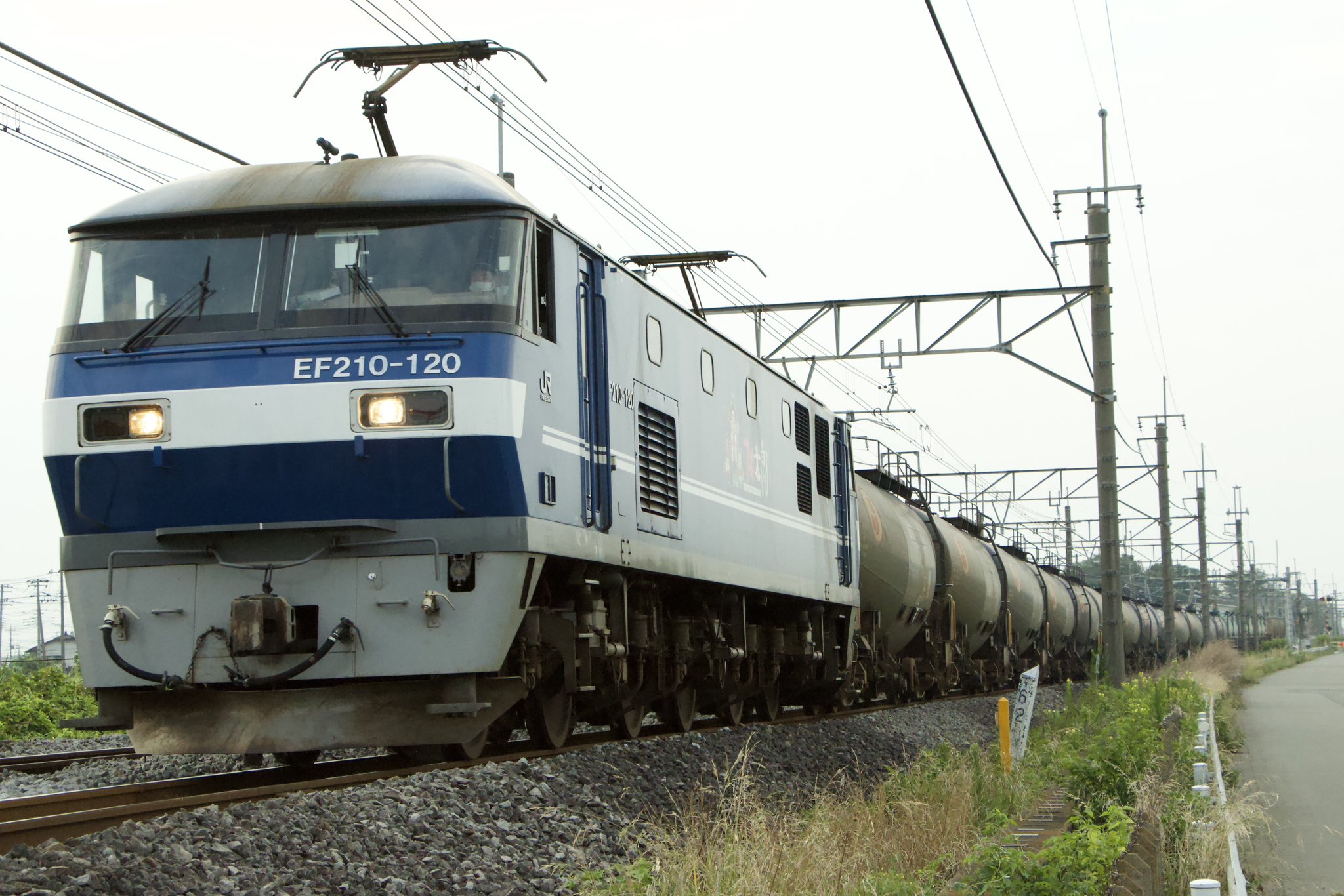 mar_shinkansen_train on Twitter: "続いて撮影 5761レ ブルサンの代走でEF210-120 石油タキ＋メタノールタンクコンテナ＋空コキ＋希硝酸タンクコンテナ ...