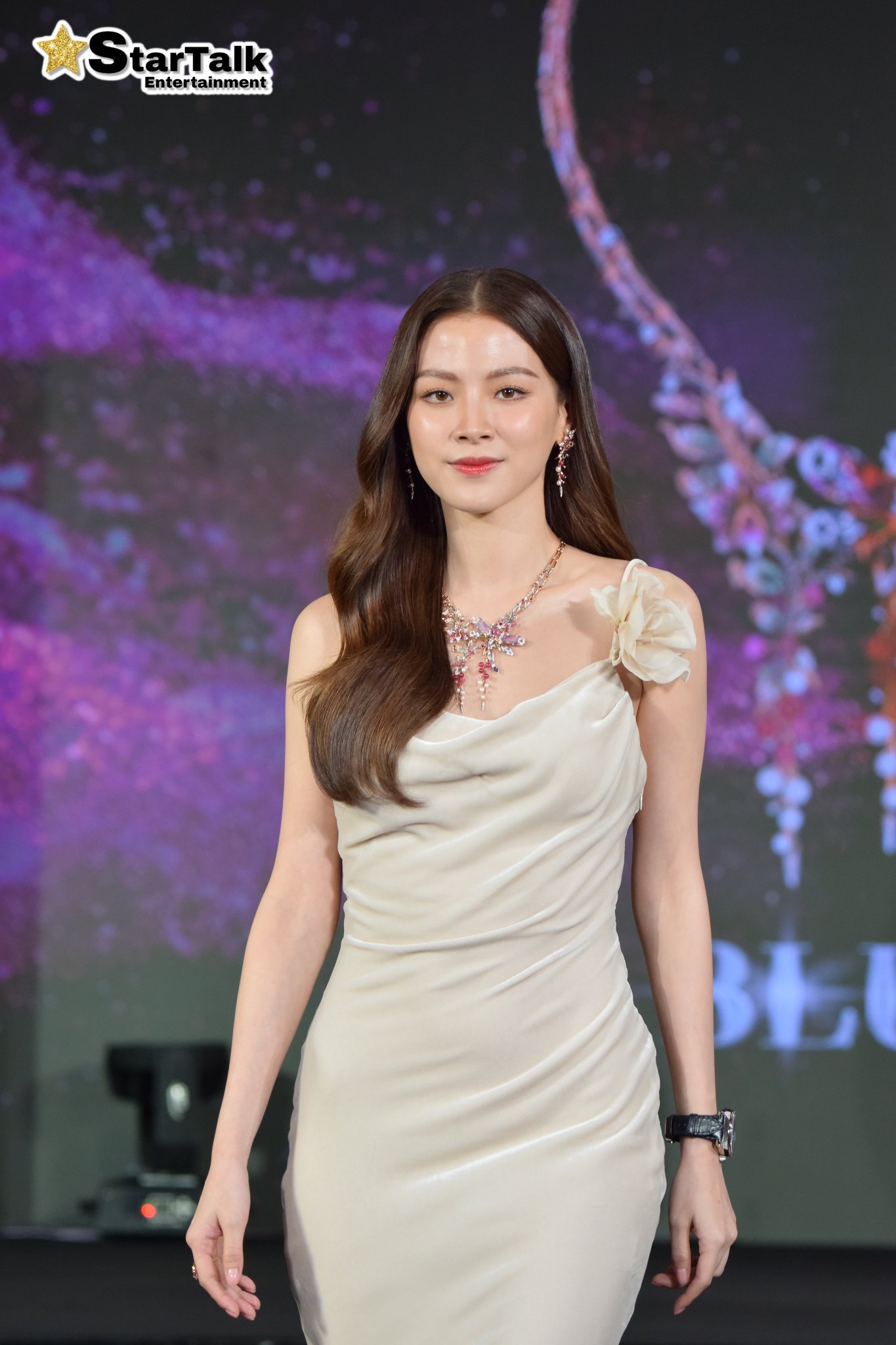 Startalk Entertainment on Twitter: "สวย หล่อตามท้องเรื่อง เมื่อ #เจเจกฤษณภูมิ #ก็อตอิทธิพัทธ์ ...