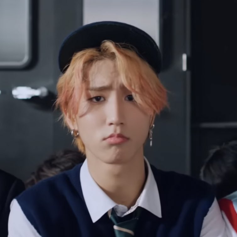 tiny han jisung 🐿 on Twitter: "( ‸ ) https://t.co/57jva2o1C6" / Twitter